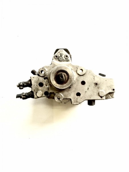 International / Navistar DT466 Navistar Lift Pump – Diesel Punk Core